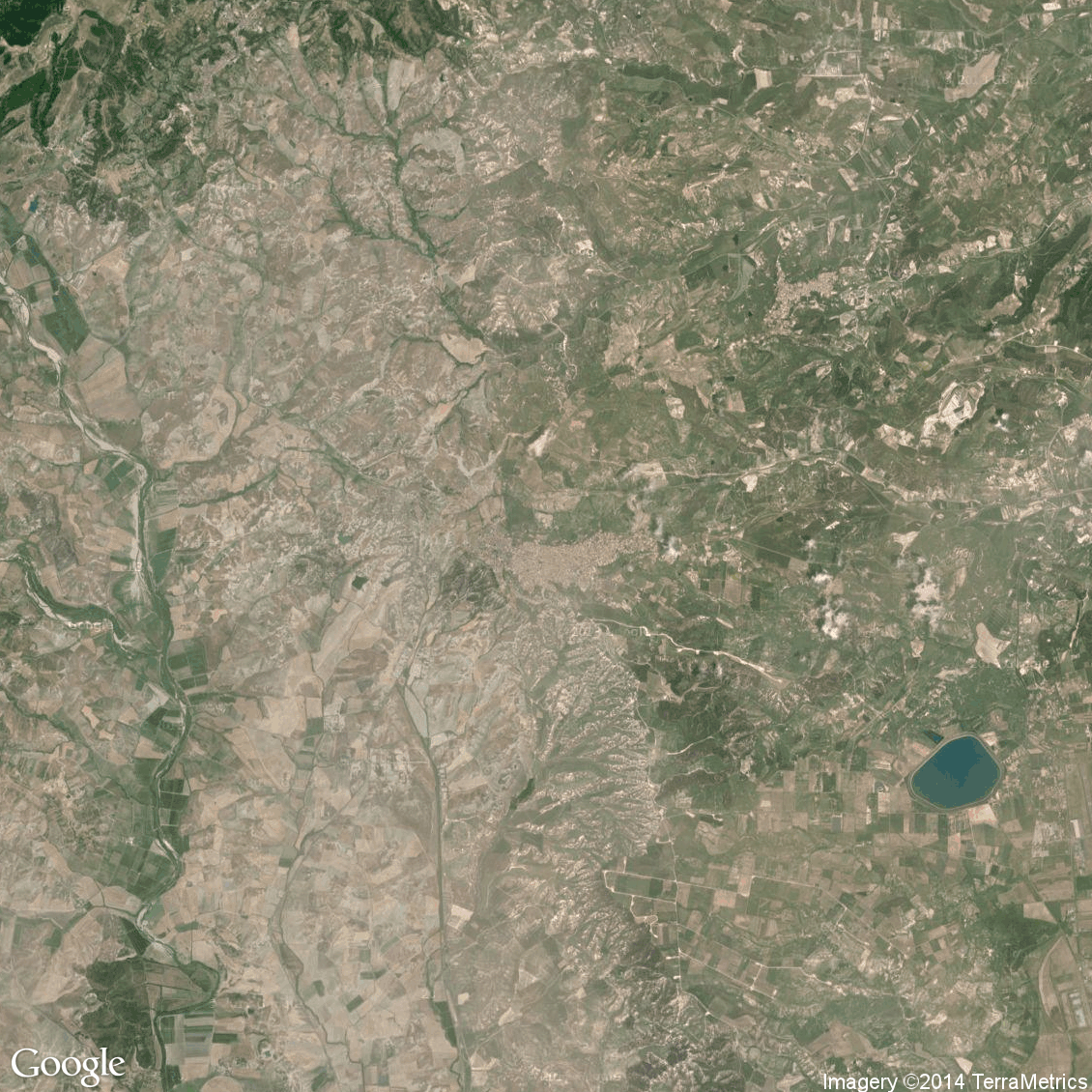 Foto dal satellite del comune di Cutro media e alta risoluzione