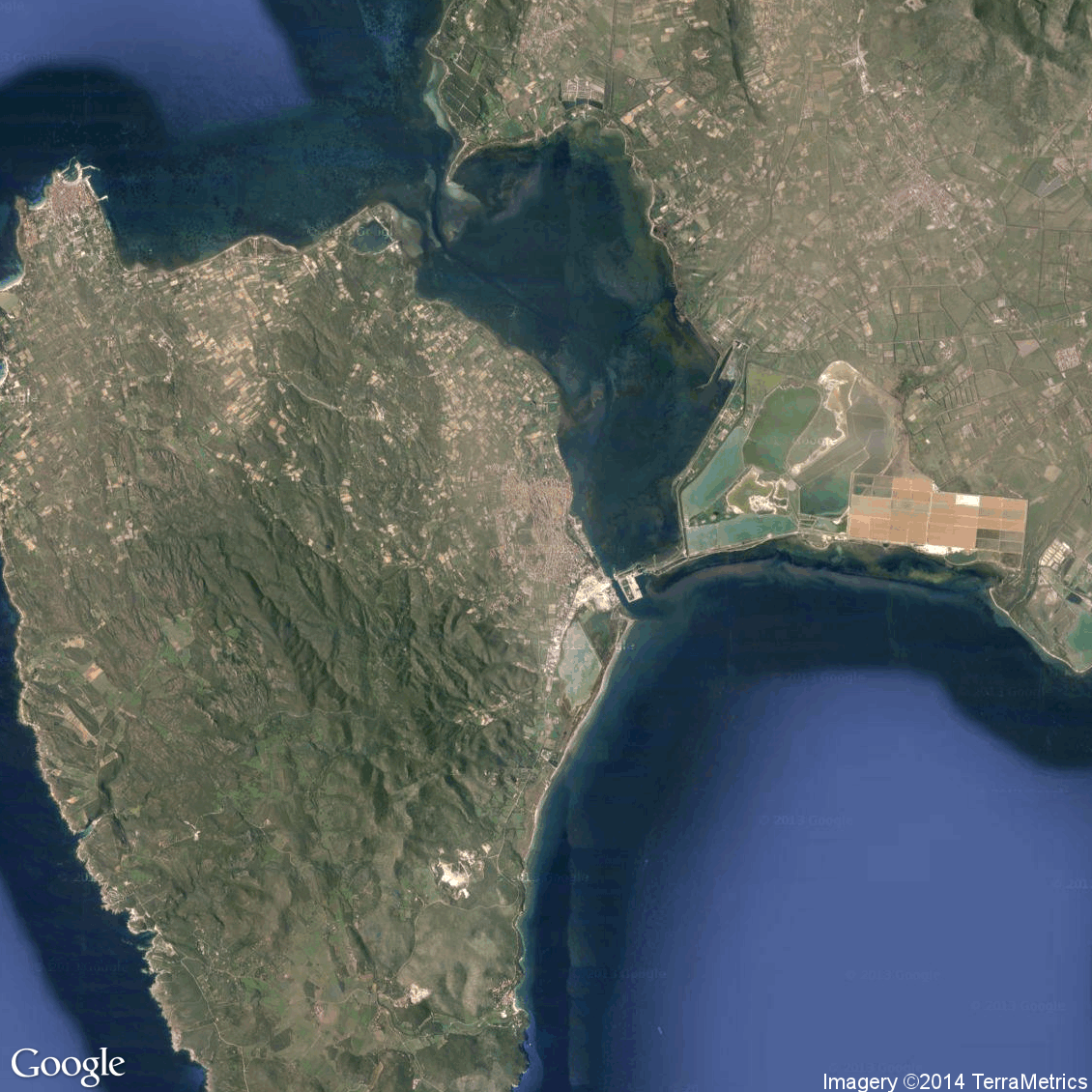 Foto dal satellite del comune di Sant'Antioco media e alta risoluzione